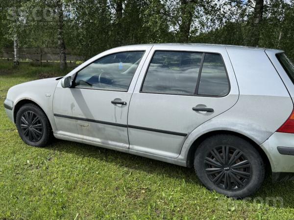 Grey Volkswagen Golf 2002 in Aizkraukle, with an engine capacity of 1.90 L and mileage of 492 thousand km for 750 €, photo 4 on AUTOMOTO.COM.LV