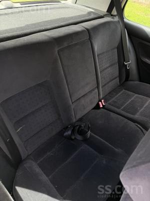 Pelēks Volkswagen Golf 2002 Aizkraukle, ar dzinēja tilpumu 1.90 L un nobraukumu 492 tūkst. km par 750 €, foto 9 vietnē AUTOMOTO.COM.LV