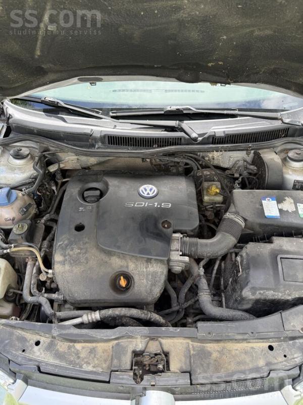 Grey Volkswagen Golf 2002 in Aizkraukle, with an engine capacity of 1.90 L and mileage of 492 thousand km for 750 €, photo 9 on AUTOMOTO.COM.LV