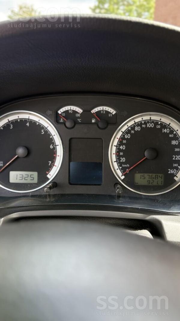 Pelēks Volkswagen Golf 2002 Rīga, ar dzinēja tilpumu 1.60 L un nobraukumu 158 tūkst. km par 1450 €, foto 8 vietnē AUTOMOTO.COM.LV