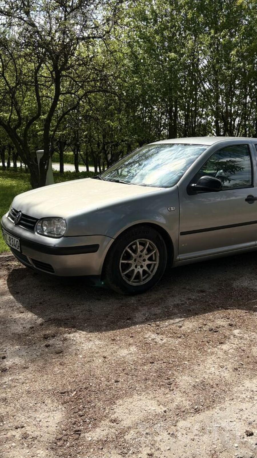 Pelēks Volkswagen Golf 2002 Rīga, ar dzinēja tilpumu 1.60 L un nobraukumu 158 tūkst. km par 1450 €, foto 5 vietnē AUTOMOTO.COM.LV