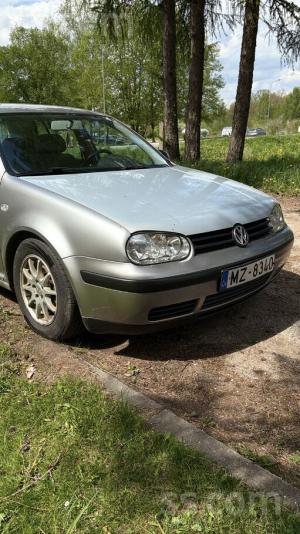 Pelēks Volkswagen Golf 2002 Rīga, ar dzinēja tilpumu 1.60 L un nobraukumu 158 tūkst. km par 1450 €, foto 6 vietnē AUTOMOTO.COM.LV
