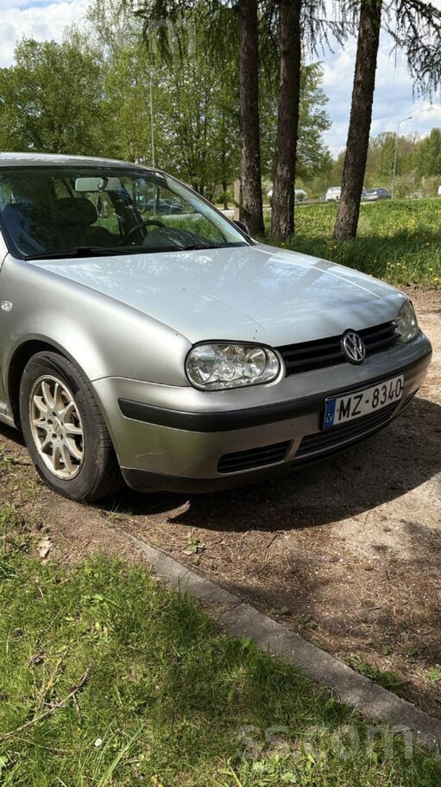 Pelēks Volkswagen Golf 2002 Rīga, ar dzinēja tilpumu 1.60 L un nobraukumu 158 tūkst. km par 1450 €, foto 6 vietnē AUTOMOTO.COM.LV