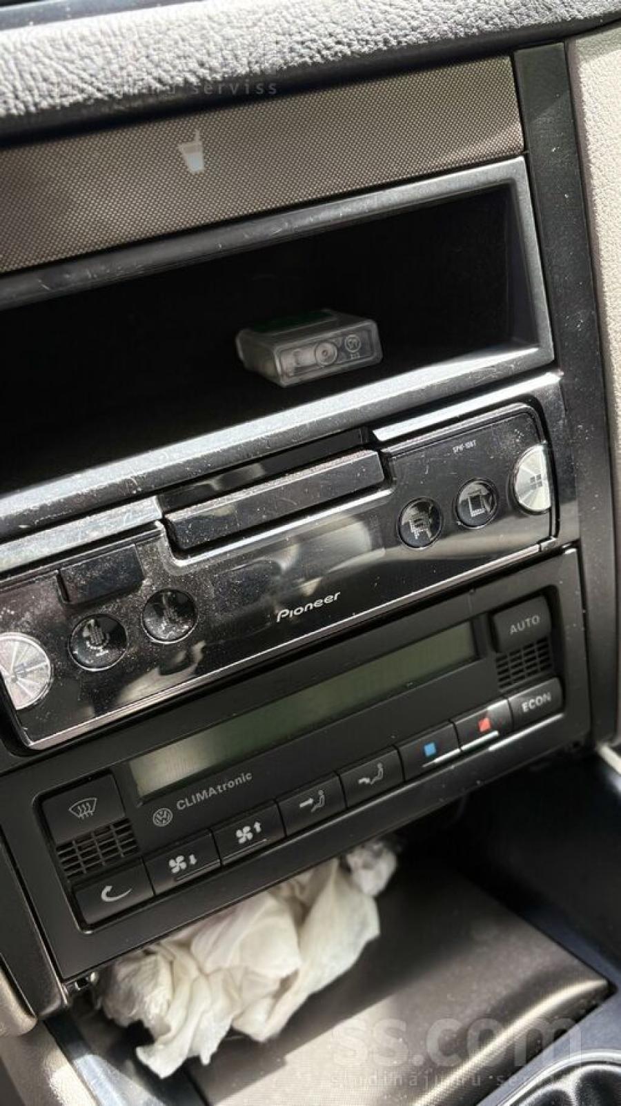 Pelēks Volkswagen Golf 2002 Rīga, ar dzinēja tilpumu 1.60 L un nobraukumu 158 tūkst. km par 1450 €, foto 10 vietnē AUTOMOTO.COM.LV