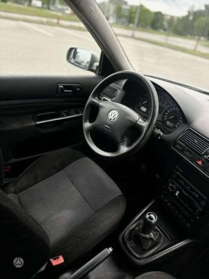 Grey Volkswagen Golf 2002 in Kaunas, with an engine capacity of 1.90 L and mileage of 329 thousand km for 900 €, photo 3 on AUTOMOTO.COM.LV