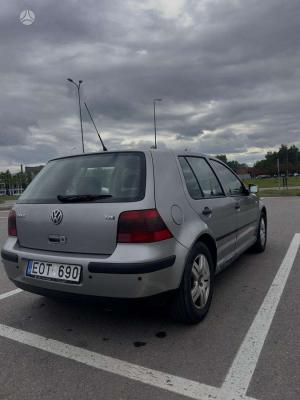 Grey Volkswagen Golf 2002 in Kaunas, with an engine capacity of 1.90 L and mileage of 329 thousand km for 900 €, photo 5 on AUTOMOTO.COM.LV