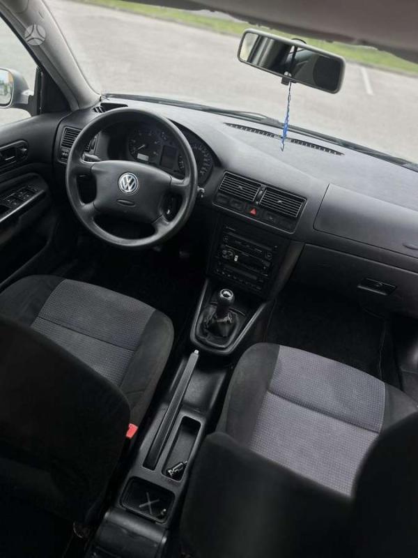 Pelēks Volkswagen Golf 2002 Kauņa, ar dzinēja tilpumu 1.90 L un nobraukumu 329 tūkst. km par 900 €, foto 7 vietnē AUTOMOTO.COM.LV