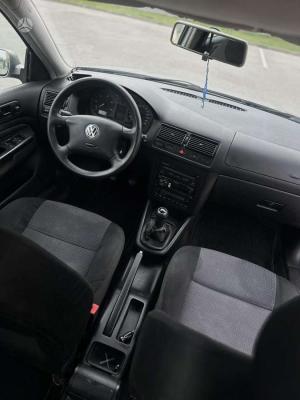 Grey Volkswagen Golf 2002 in Kaunas, with an engine capacity of 1.90 L and mileage of 329 thousand km for 900 €, photo 8 on AUTOMOTO.COM.LV