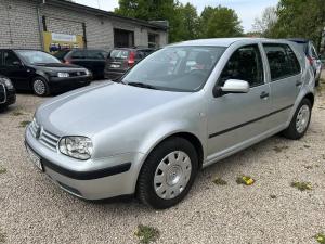Pelēks Volkswagen Golf 2002 Limbaži, ar dzinēja tilpumu 1.90 L un nobraukumu 261 tūkst. km par 3050 €, foto  vietnē AUTOMOTO.COM.LV