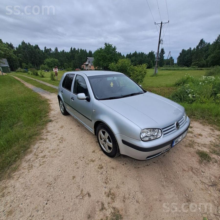 Grey Volkswagen Golf 2002 in Daugavpils, with an engine capacity of 1.90 L and mileage of 312 thousand km for 950 €, photo 5 on AUTOMOTO.COM.LV
