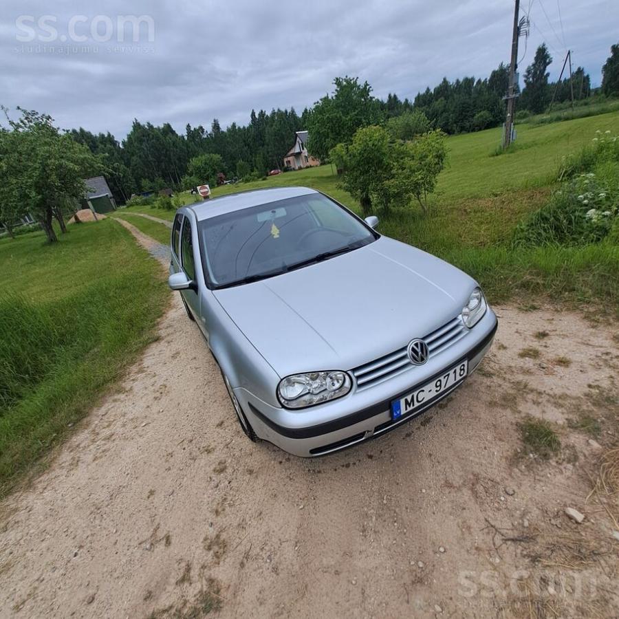 Grey Volkswagen Golf 2002 in Daugavpils, with an engine capacity of 1.90 L and mileage of 312 thousand km for 950 €, photo 6 on AUTOMOTO.COM.LV