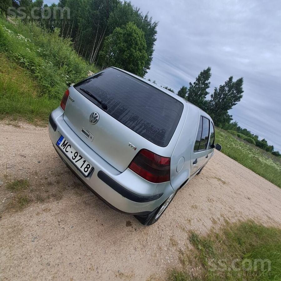 Grey Volkswagen Golf 2002 in Daugavpils, with an engine capacity of 1.90 L and mileage of 312 thousand km for 950 €, photo 9 on AUTOMOTO.COM.LV