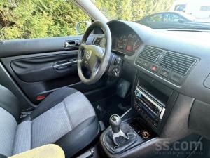 Grey Volkswagen Golf 2002 in Bauska, with an engine capacity of 1.90 L and mileage of 0 thousand km for 1550 €, photo 9 on AUTOMOTO.COM.LV