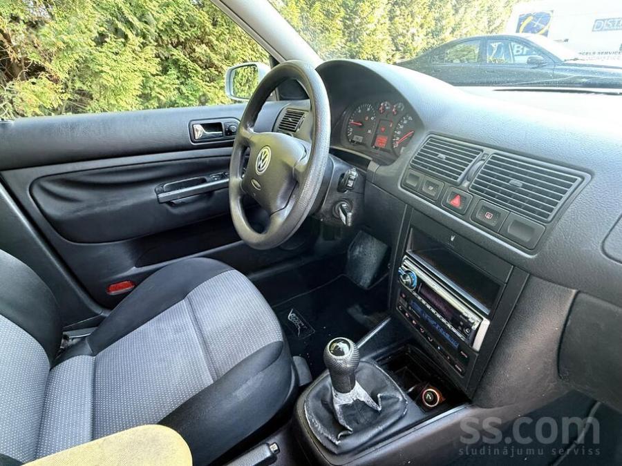 Grey Volkswagen Golf 2002 in Bauska, with an engine capacity of 1.90 L and mileage of 0 thousand km for 1550 €, photo 9 on AUTOMOTO.COM.LV