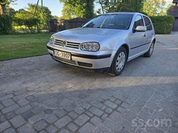 Серый Фольксваген Гольф 2002 в Рига, объемом двигателя 2.00 л и пробегом 155 тыс. км за 2850 €, фото 1 на AUTOMOTO.COM.LV