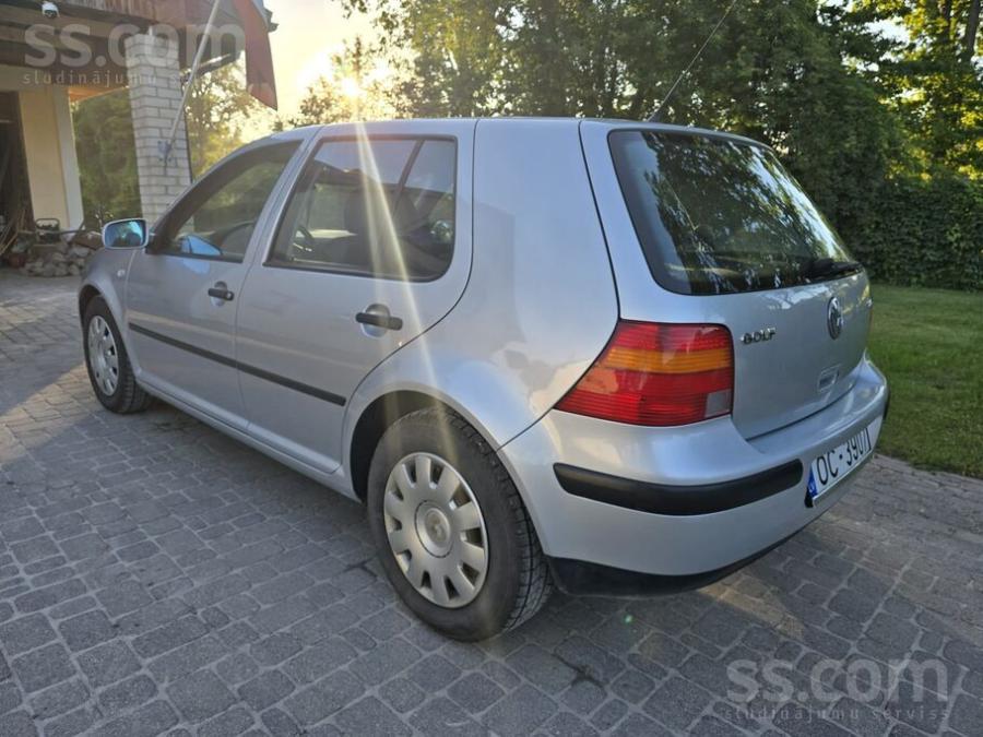 Grey Volkswagen Golf 2002 in Riga, with an engine capacity of 2.00 L and mileage of 155 thousand km for 2850 €, photo 3 on AUTOMOTO.COM.LV
