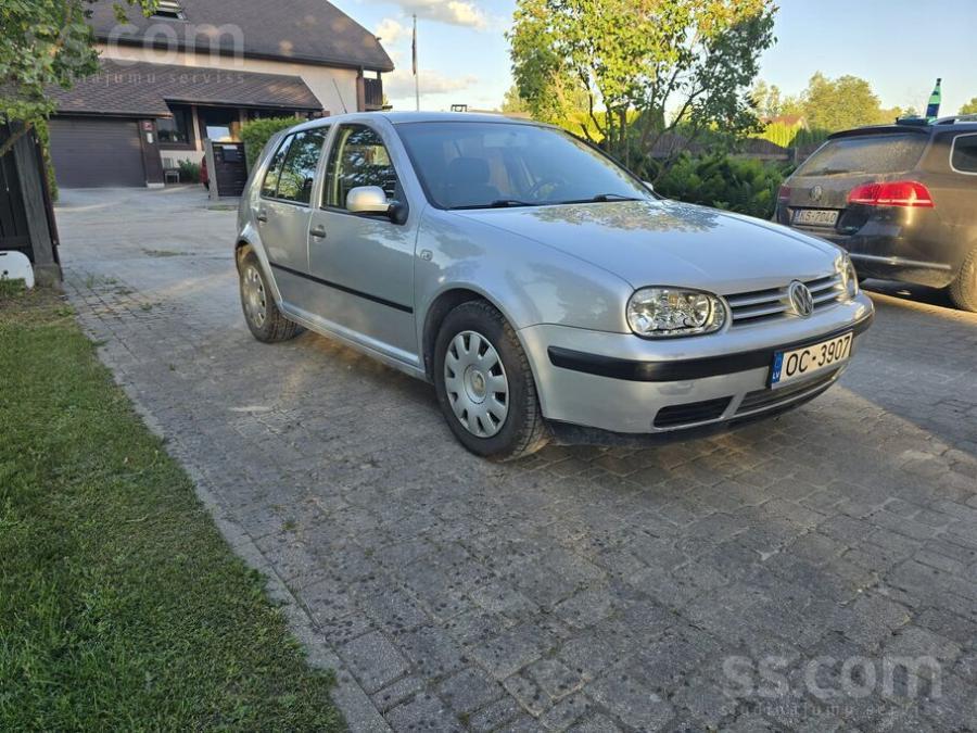 Grey Volkswagen Golf 2002 in Riga, with an engine capacity of 2.00 L and mileage of 155 thousand km for 2850 €, photo 5 on AUTOMOTO.COM.LV