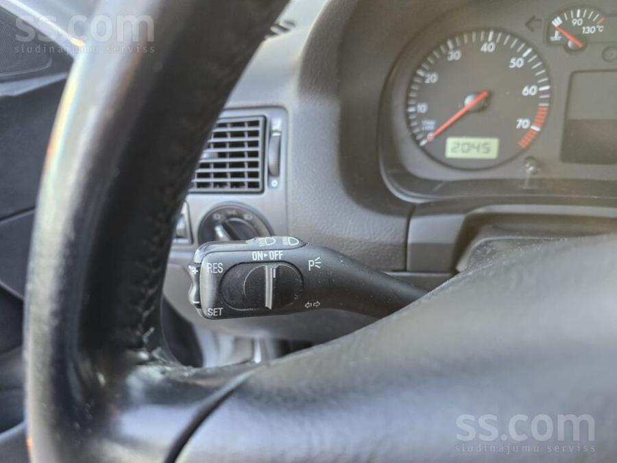 Grey Volkswagen Golf 2002 in Riga, with an engine capacity of 2.00 L and mileage of 155 thousand km for 2850 €, photo 10 on AUTOMOTO.COM.LV