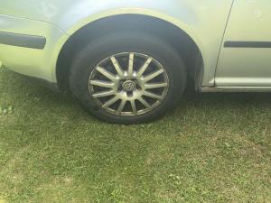 Grey Volkswagen Golf 2002 in Vilnius, with an engine capacity of 1.90 L and mileage of 398 thousand km for 950 €, photo 5 on AUTOMOTO.COM.LV