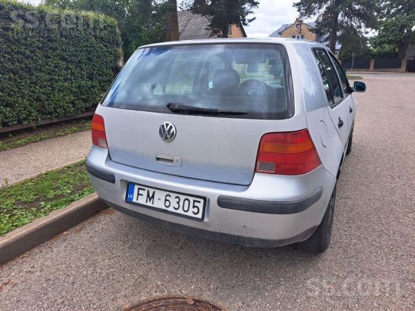 Grey Volkswagen Golf 2002 in Jekabpils, with an engine capacity of 1.90 L and mileage of 492 thousand km for 899 €, photo 4 on AUTOMOTO.COM.LV
