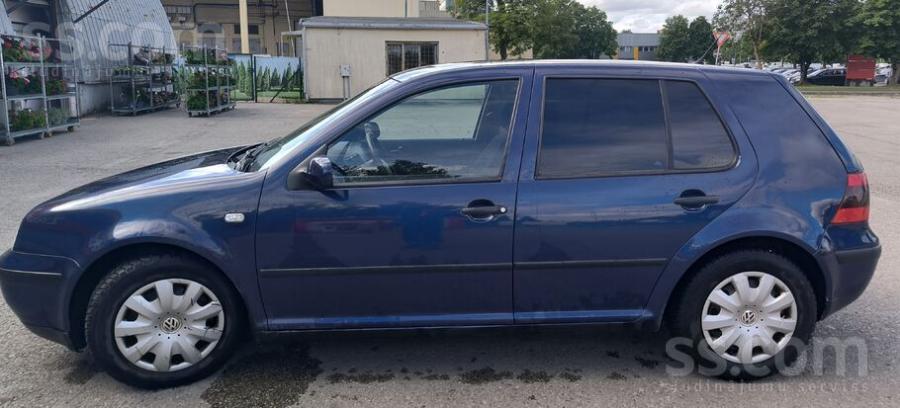 Grey Volkswagen Golf 2002 in Riga, with an engine capacity of 1.60 L and mileage of 220 thousand km for 1000 €, photo 5 on AUTOMOTO.COM.LV