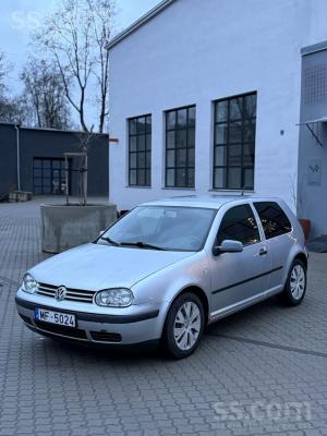 Pelēks Volkswagen Golf 2002 Kuldīga, ar dzinēja tilpumu 1.90 L un nobraukumu 421 tūkst. km par 1900 €, foto 4 vietnē AUTOMOTO.COM.LV