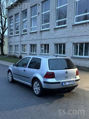 Pelēks Volkswagen Golf 2002 Kuldīga, ar dzinēja tilpumu 1.90 L un nobraukumu 421 tūkst. km par 1900 €, foto 5 vietnē AUTOMOTO.COM.LV