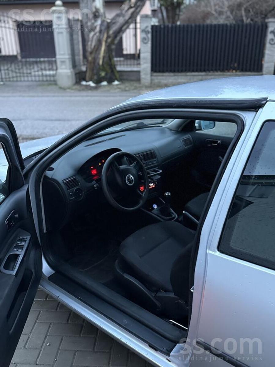 Pelēks Volkswagen Golf 2002 Kuldīga, ar dzinēja tilpumu 1.90 L un nobraukumu 421 tūkst. km par 1900 €, foto 7 vietnē AUTOMOTO.COM.LV