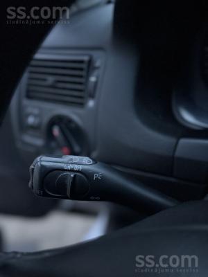 Pelēks Volkswagen Golf 2002 Kuldīga, ar dzinēja tilpumu 1.90 L un nobraukumu 421 tūkst. km par 1900 €, foto 9 vietnē AUTOMOTO.COM.LV