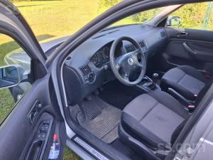 Pelēks Volkswagen Golf 2002 Preiļi, ar dzinēja tilpumu 1.90 L un nobraukumu 288 tūkst. km par 2850 €, foto 6 vietnē AUTOMOTO.COM.LV