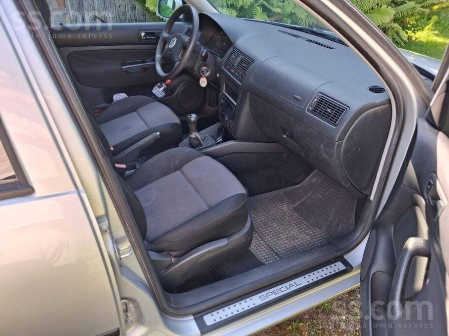 Pelēks Volkswagen Golf 2002 Preiļi, ar dzinēja tilpumu 1.90 L un nobraukumu 288 tūkst. km par 2850 €, foto 9 vietnē AUTOMOTO.COM.LV