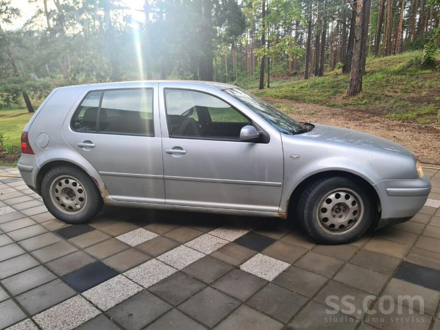 Grey Volkswagen Golf 2002 in Riga, with an engine capacity of 2.00 L and mileage of 377 thousand km for 650 €, photo 1 on AUTOMOTO.COM.LV