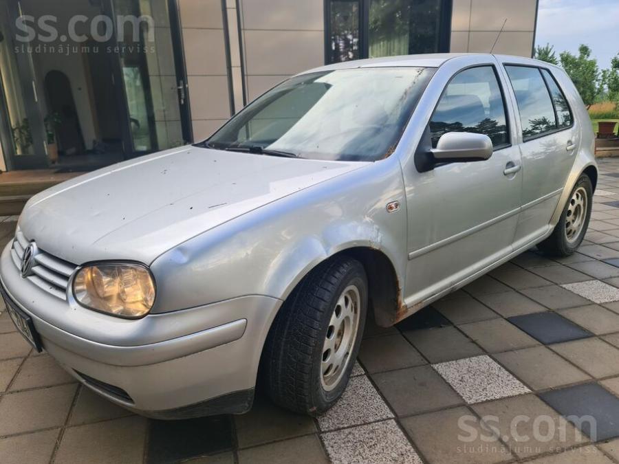 Grey Volkswagen Golf 2002 in Riga, with an engine capacity of 2.00 L and mileage of 377 thousand km for 650 €, photo 4 on AUTOMOTO.COM.LV