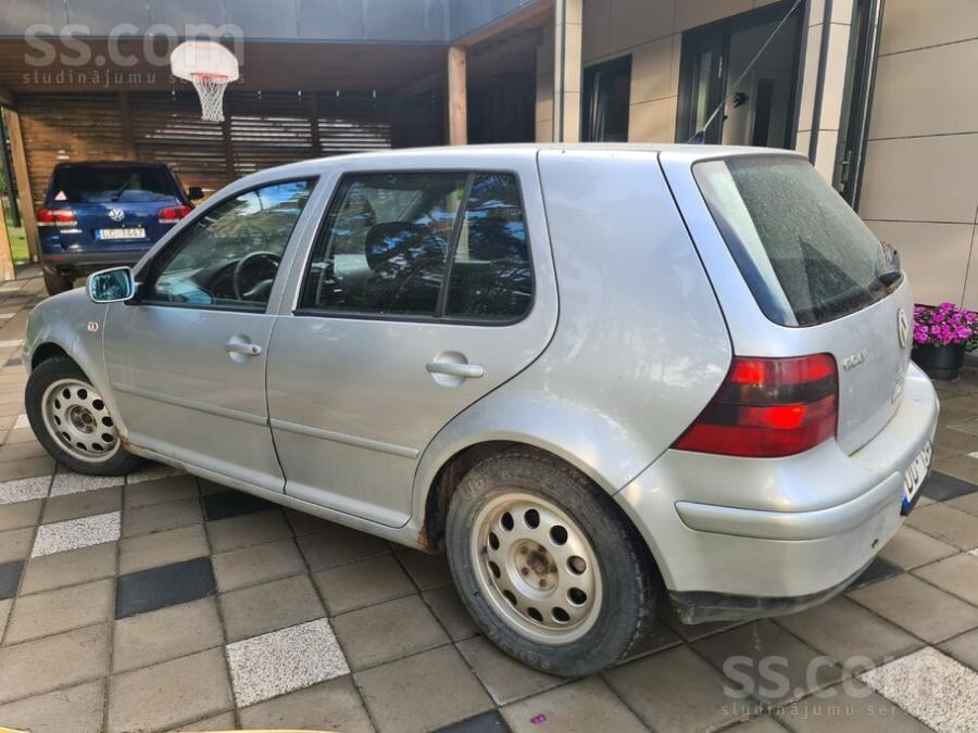 Grey Volkswagen Golf 2002 in Riga, with an engine capacity of 2.00 L and mileage of 377 thousand km for 650 €, photo 5 on AUTOMOTO.COM.LV