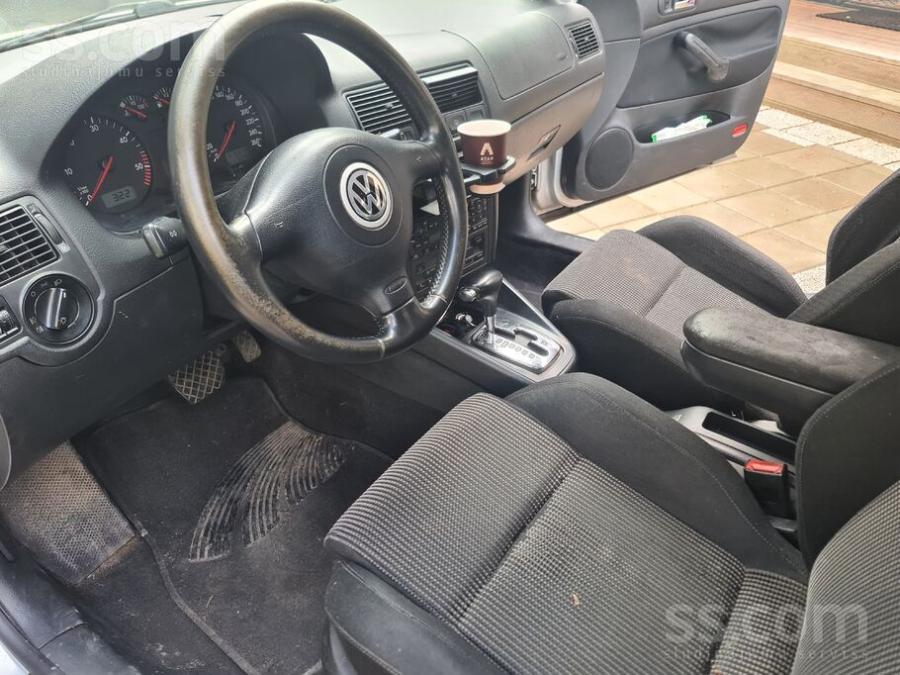 Grey Volkswagen Golf 2002 in Riga, with an engine capacity of 2.00 L and mileage of 377 thousand km for 650 €, photo 6 on AUTOMOTO.COM.LV