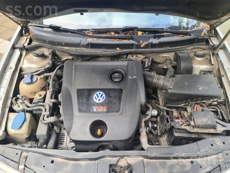 Grey Volkswagen Golf 2002 in Riga, with an engine capacity of 2.00 L and mileage of 377 thousand km for 650 €, photo 15 on AUTOMOTO.COM.LV