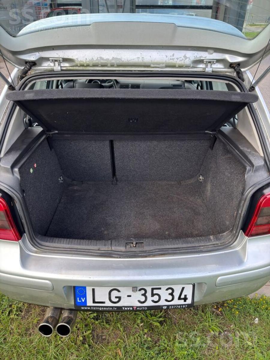 Pelēks Volkswagen Golf 2002 Rīga, ar dzinēja tilpumu 1.60 L un nobraukumu 322 tūkst. km par 700 €, foto 7 vietnē AUTOMOTO.COM.LV