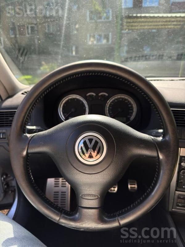 Pelēks Volkswagen Golf 2002 Rīga, ar dzinēja tilpumu 1.60 L un nobraukumu 322 tūkst. km par 700 €, foto 7 vietnē AUTOMOTO.COM.LV