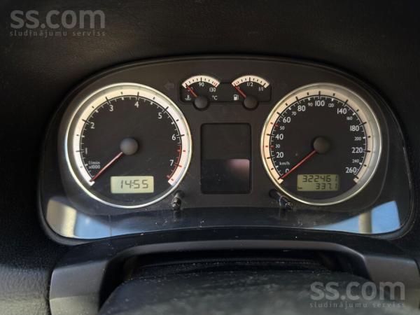 Pelēks Volkswagen Golf 2002 Rīga, ar dzinēja tilpumu 1.60 L un nobraukumu 322 tūkst. km par 700 €, foto 8 vietnē AUTOMOTO.COM.LV
