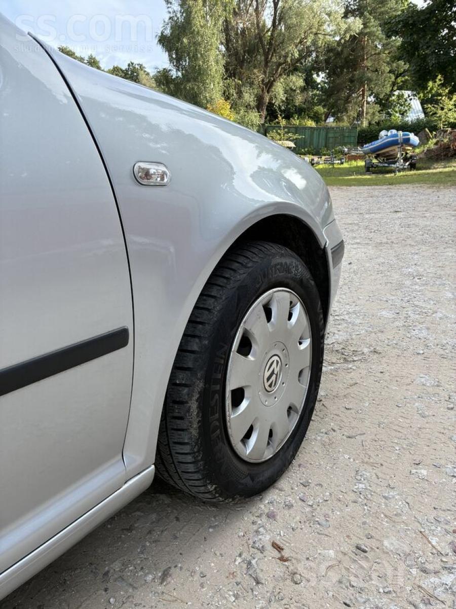 Pelēks Volkswagen Golf 2002 Rīga, ar dzinēja tilpumu 1.90 L un nobraukumu 303 tūkst. km par 2490 €, foto 14 vietnē AUTOMOTO.COM.LV