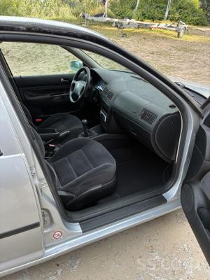 Pelēks Volkswagen Golf 2002 Rīga, ar dzinēja tilpumu 1.90 L un nobraukumu 303 tūkst. km par 2490 €, foto 20 vietnē AUTOMOTO.COM.LV