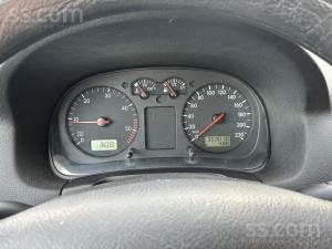 Pelēks Volkswagen Golf 2002 Rīga, ar dzinēja tilpumu 1.90 L un nobraukumu 303 tūkst. km par 2490 €, foto 22 vietnē AUTOMOTO.COM.LV