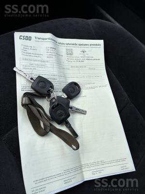 Pelēks Volkswagen Golf 2002 Rīga, ar dzinēja tilpumu 1.90 L un nobraukumu 303 tūkst. km par 2490 €, foto 29 vietnē AUTOMOTO.COM.LV