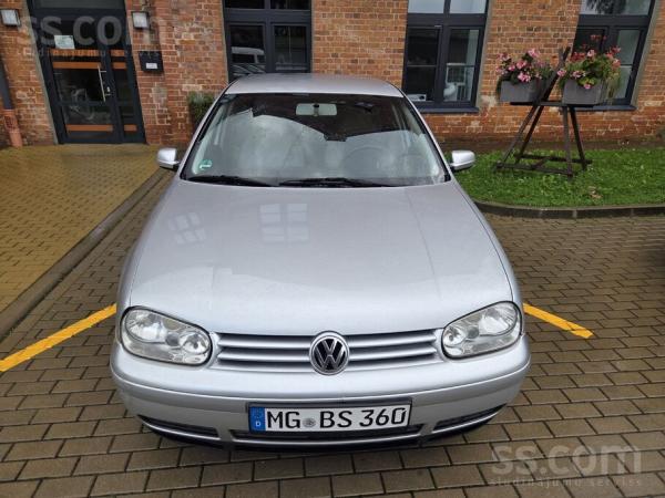 Pelēks Volkswagen Golf 2002 Bauska, ar dzinēja tilpumu 1.90 L un nobraukumu 316 tūkst. km par 2290 €, foto 3 vietnē AUTOMOTO.COM.LV