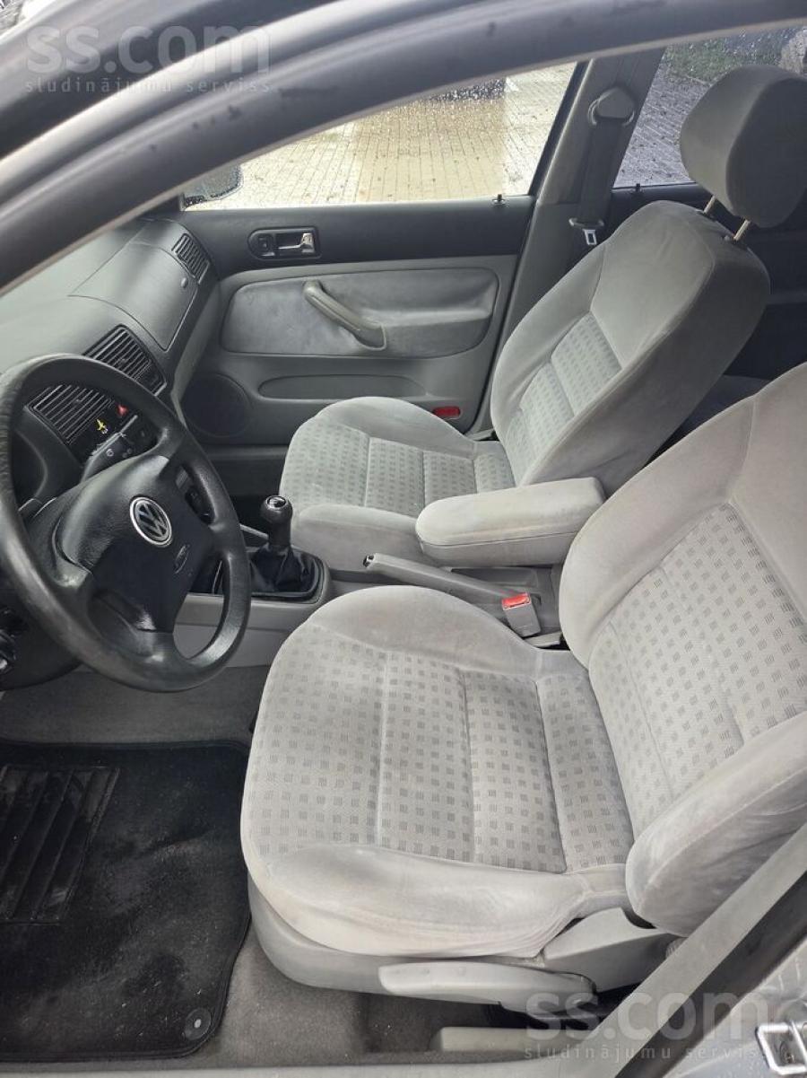 Grey Volkswagen Golf 2002 in Bauska, with an engine capacity of 1.90 L and mileage of 316 thousand km for 2290 €, photo 11 on AUTOMOTO.COM.LV