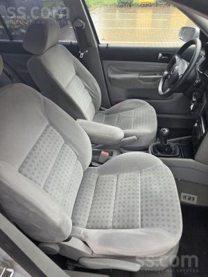 Grey Volkswagen Golf 2002 in Bauska, with an engine capacity of 1.90 L and mileage of 316 thousand km for 2290 €, photo 12 on AUTOMOTO.COM.LV