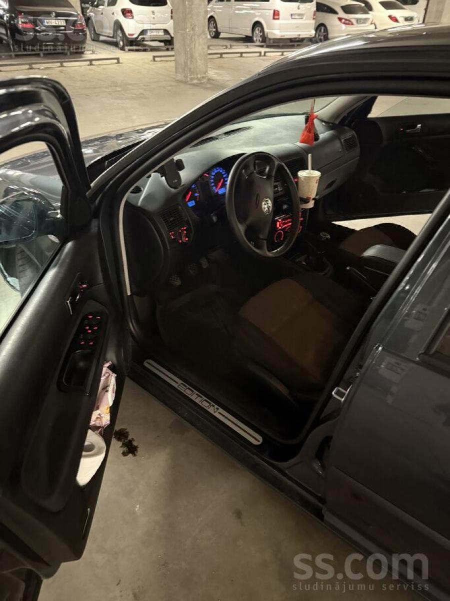 Pelēks Volkswagen Golf 2002 Rīga, ar dzinēja tilpumu 1.90 L un nobraukumu 243 tūkst. km par 2000 €, foto 9 vietnē AUTOMOTO.COM.LV