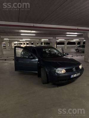 Pelēks Volkswagen Golf 2002 Rīga, ar dzinēja tilpumu 1.90 L un nobraukumu 243 tūkst. km par 2000 €, foto 12 vietnē AUTOMOTO.COM.LV