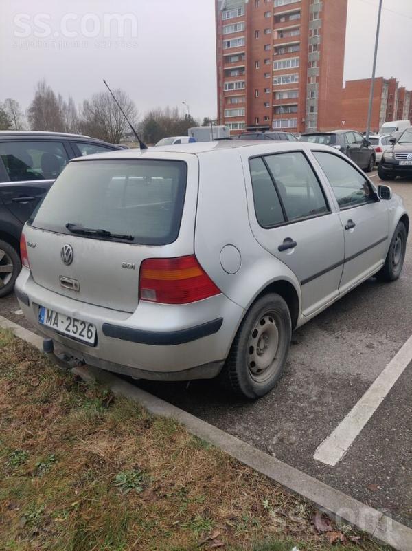 Grey Volkswagen Golf 2003 in Daugavpils, with an engine capacity of 1.90 L and mileage of 372 thousand km for 600 €, photo 4 on AUTOMOTO.COM.LV