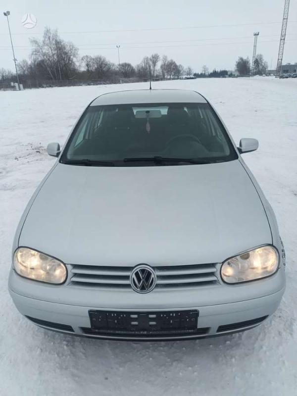 Pelēks Volkswagen Golf 2003 Marijampole, ar dzinēja tilpumu 1.90 L un nobraukumu 269 tūkst. km par 2350 €, foto 2 vietnē AUTOMOTO.COM.LV